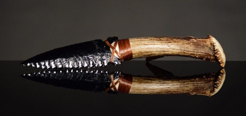 Obsidian Knives with Deer Antler Handles – Sam McGee's